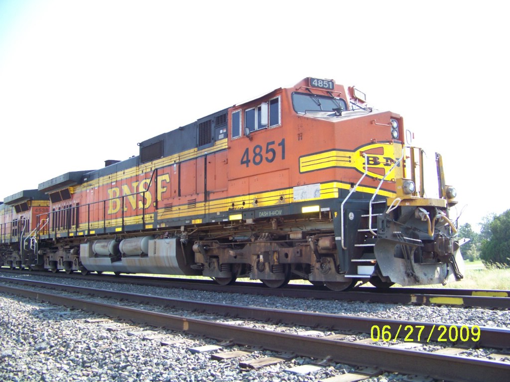 BNSF C44-9W 4851